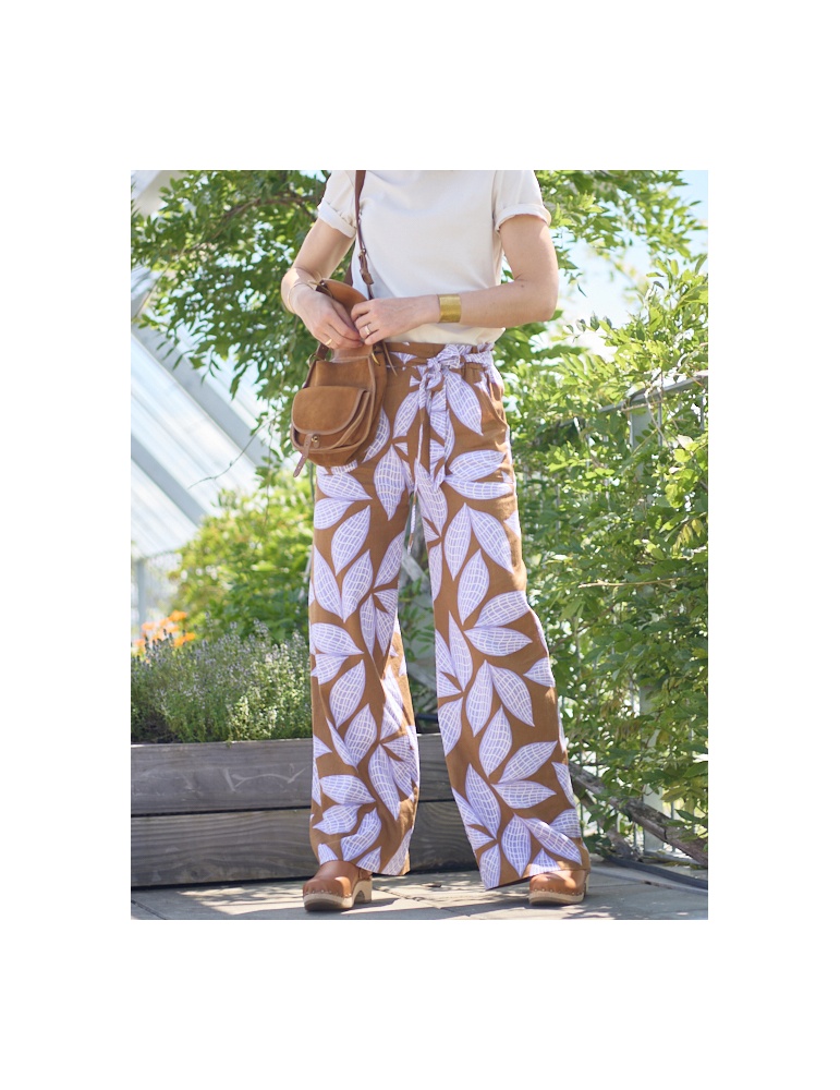 Legende pants or shorts sewing pattern paper version with free sew ...